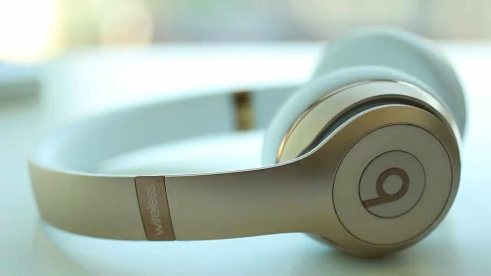 Beats Solo 3 vs Studio 3: Which is Better in 2025?