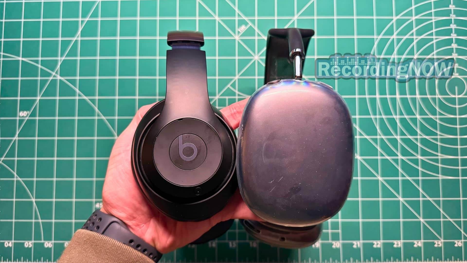Beats Studio Pro vs Apple AirPods Max: 2025 Comparison